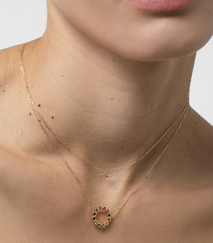 Colar Solitaire Esmeralda em Ouro 18K – Victoria Sayeg